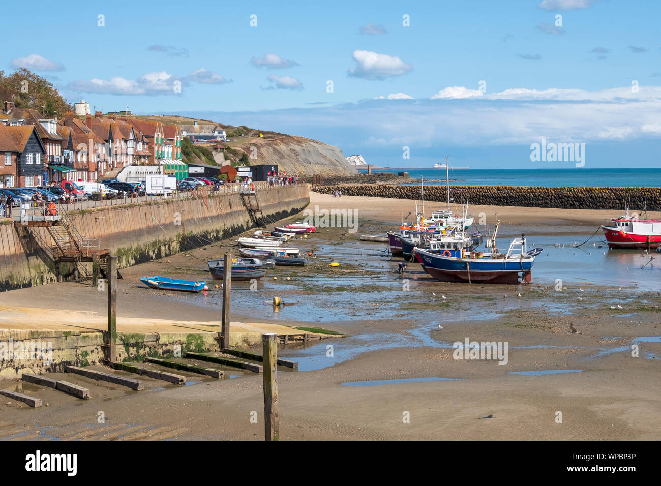 Folkestone harbor hi-res stock photography and images - Alamy