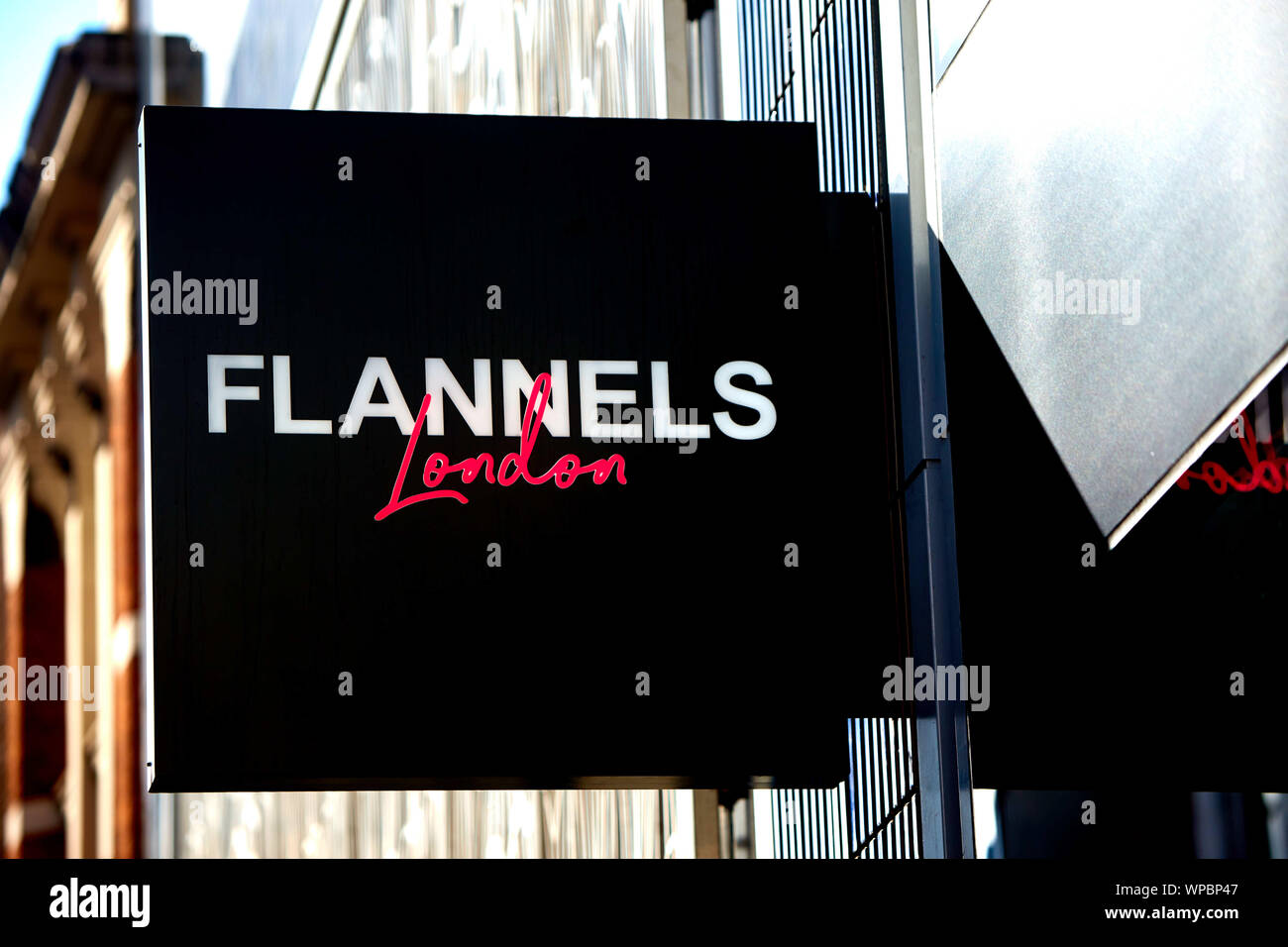 Flannels Logo Fiddle And Flannels