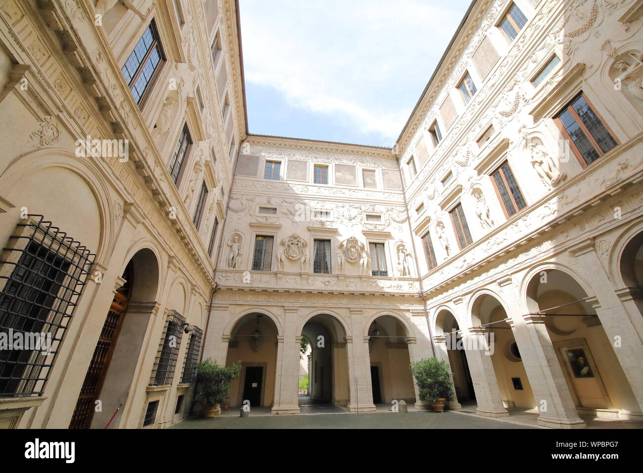 Spada gallery hi-res stock photography and images - Alamy