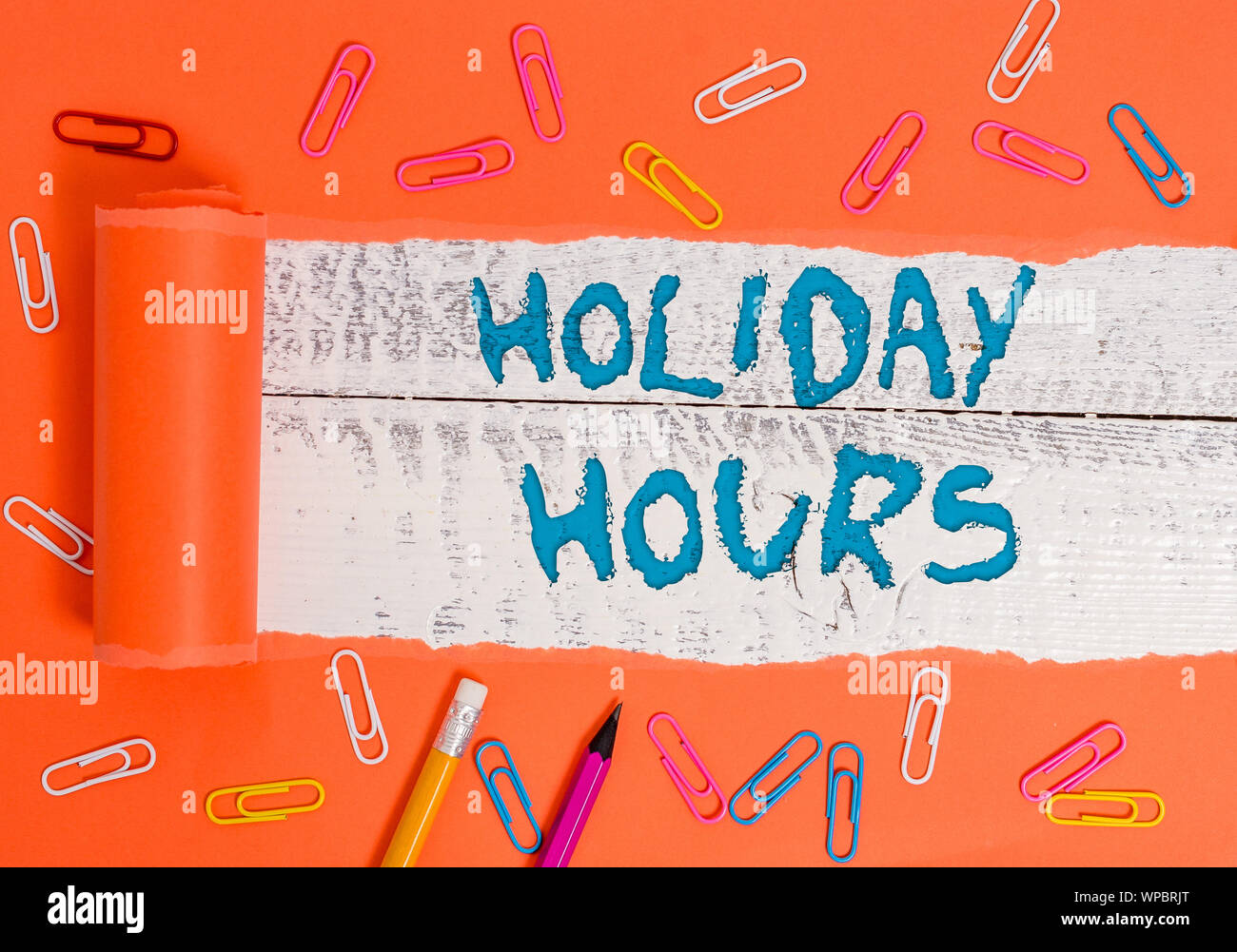 Clock showing hour only hi-res stock photography and images - Alamy