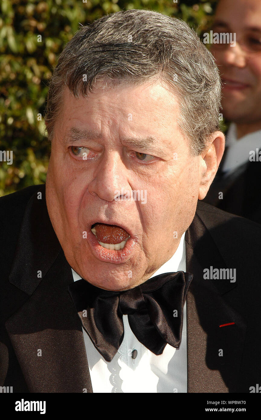 Jerry Lewis at the 2005 Primetime Creative Arts Emmy Awards - Arrivals ...