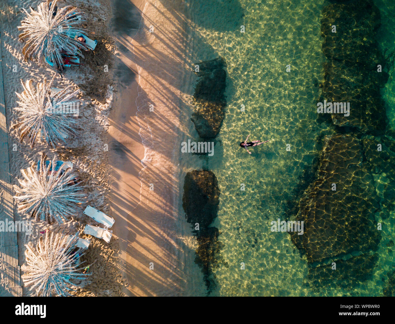 Girl in the crystal paradise hi-res stock photography and images - Alamy