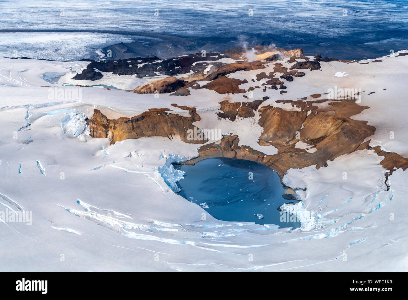Kverkfjöll icy glacial planes on volcano from above Stock Photo - Alamy