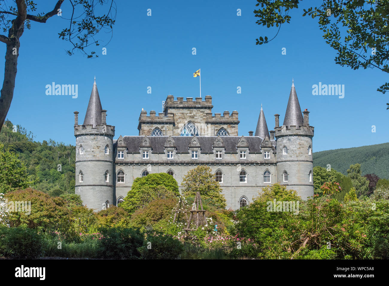 Inveraray castle lord hi-res stock photography and images - Alamy