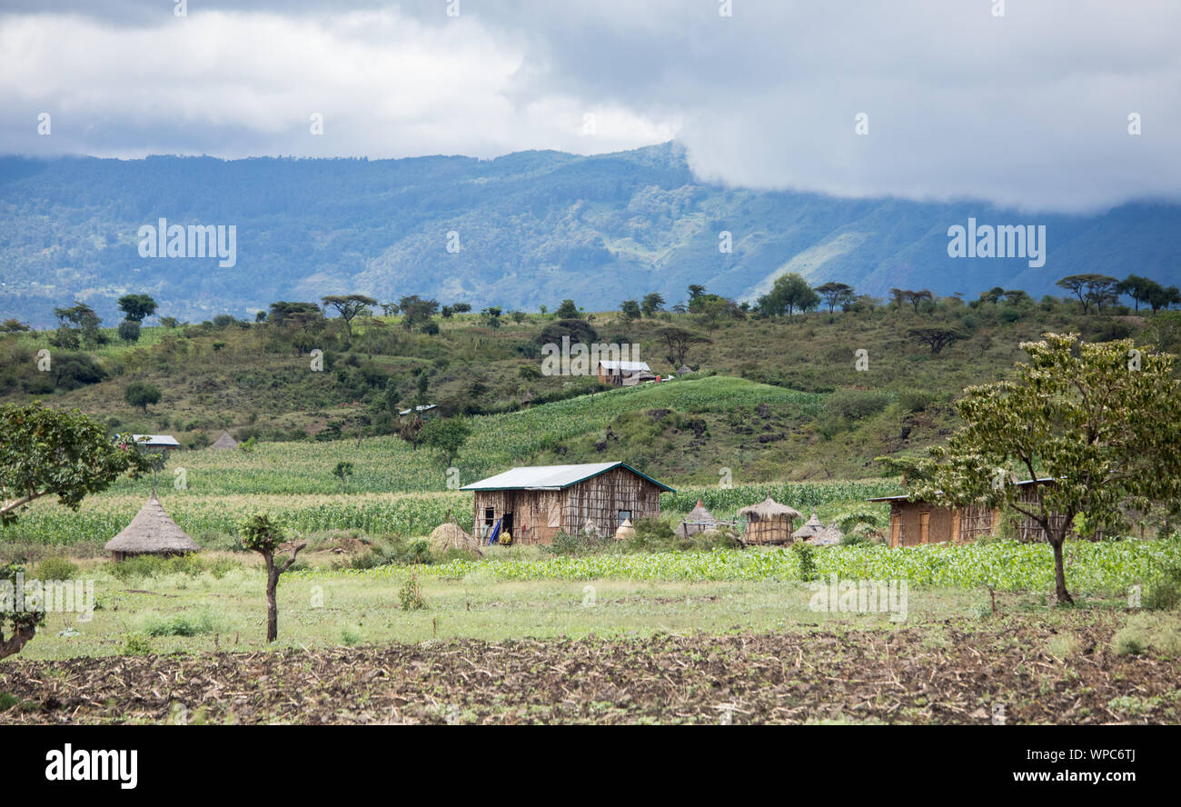 Remote African village in the southern mountains of Ethiopia Stock ...