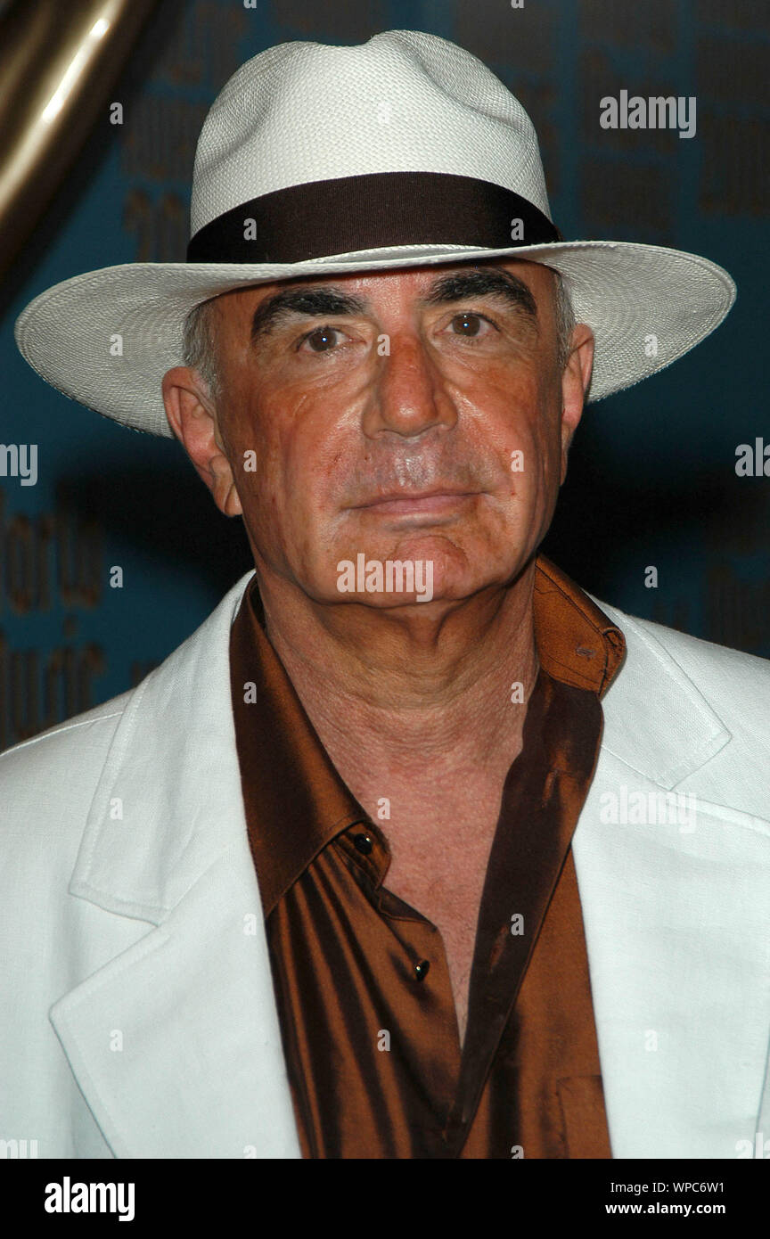 Robert Shapiro at The 2005 World Music Awards - Arrivals held at The ...