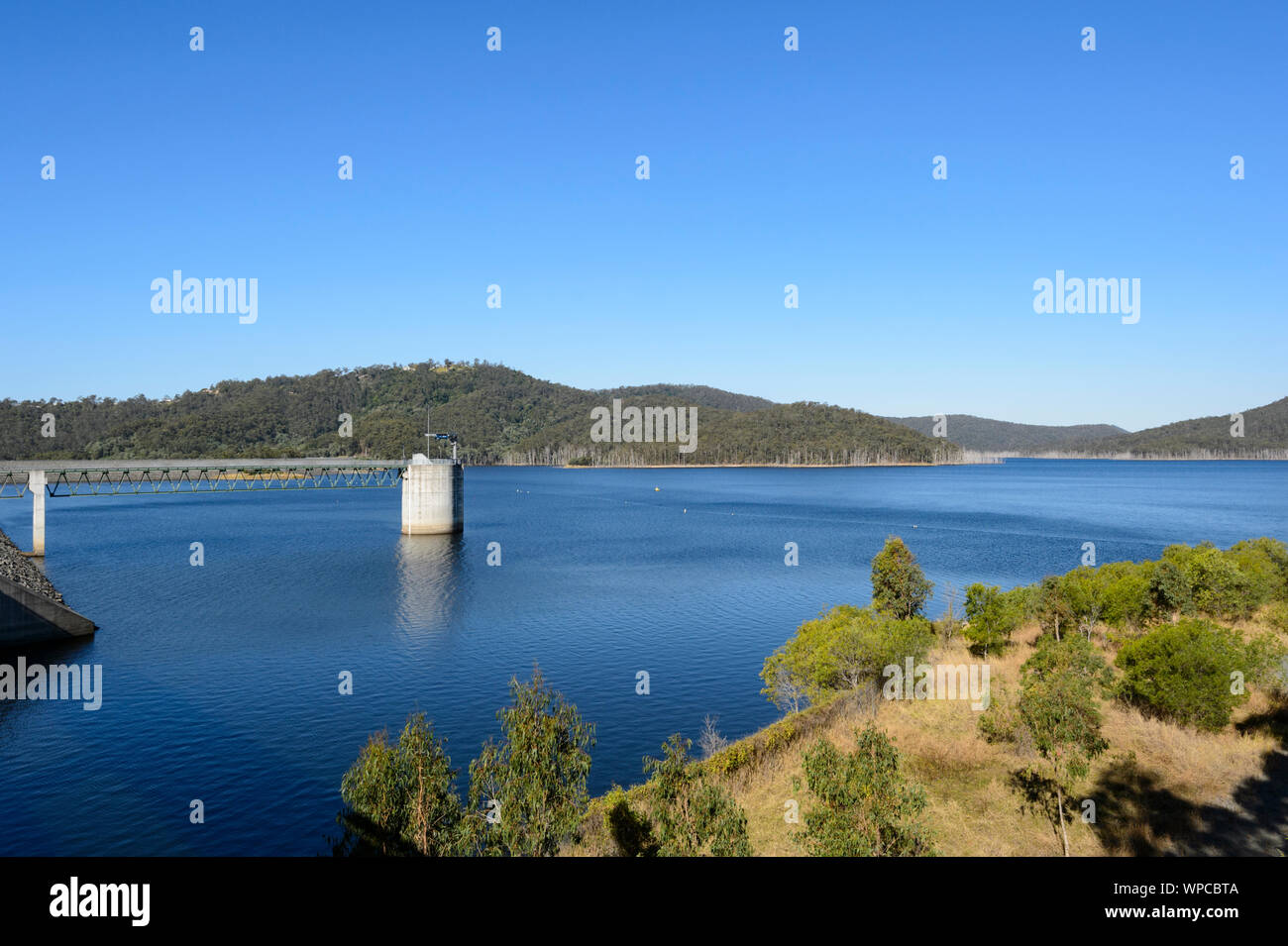 View of the lake created by the Hinze Dam on the Nerang River ...