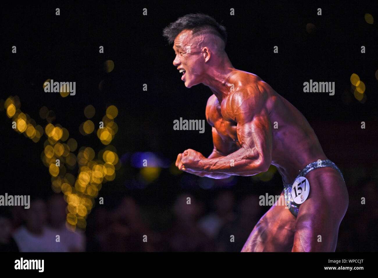 Chinamusclesmen hi-res stock photography and images - Alamy