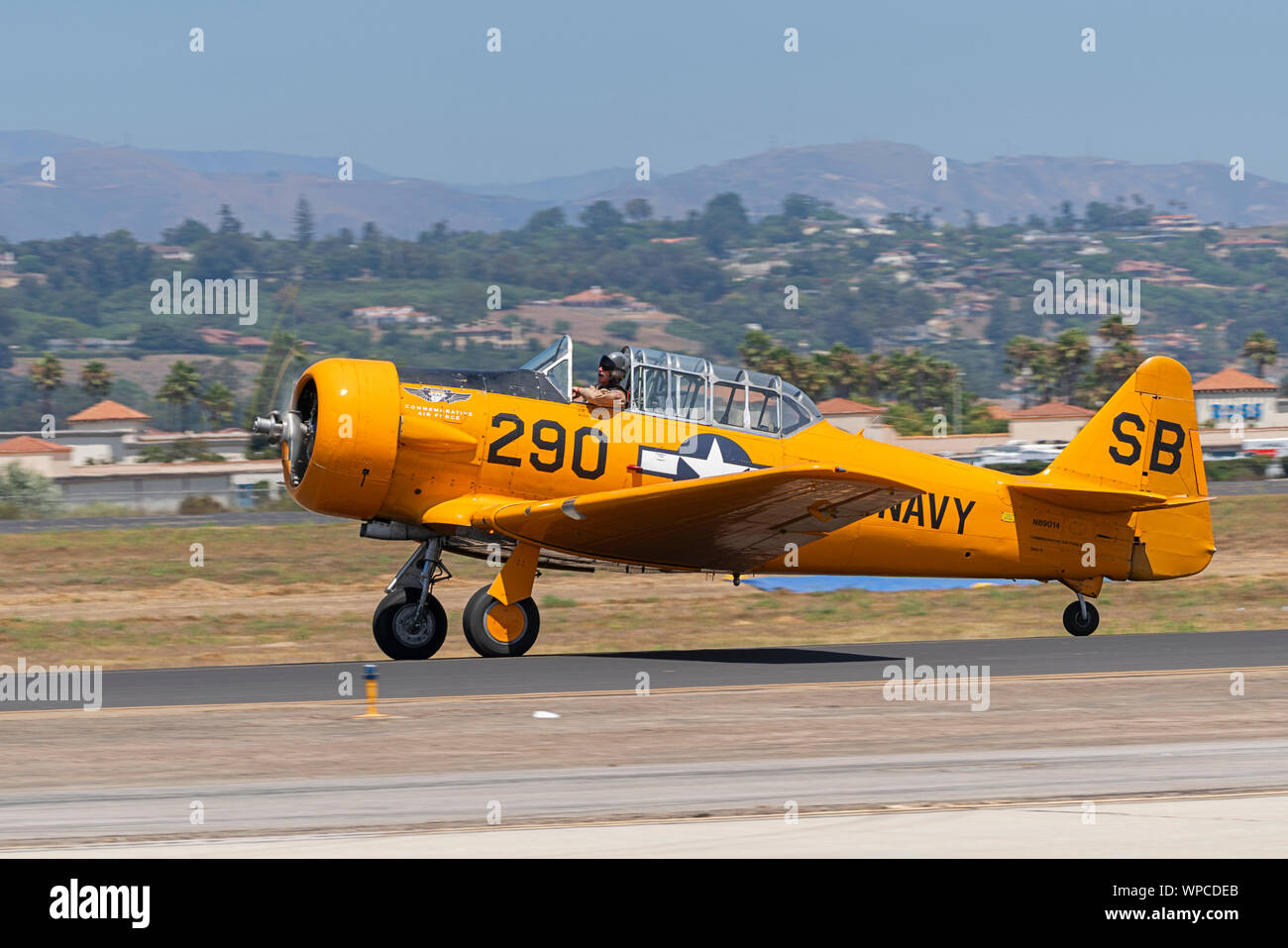Airplane WWII Texan trainer aircraft Stock Photo - Alamy