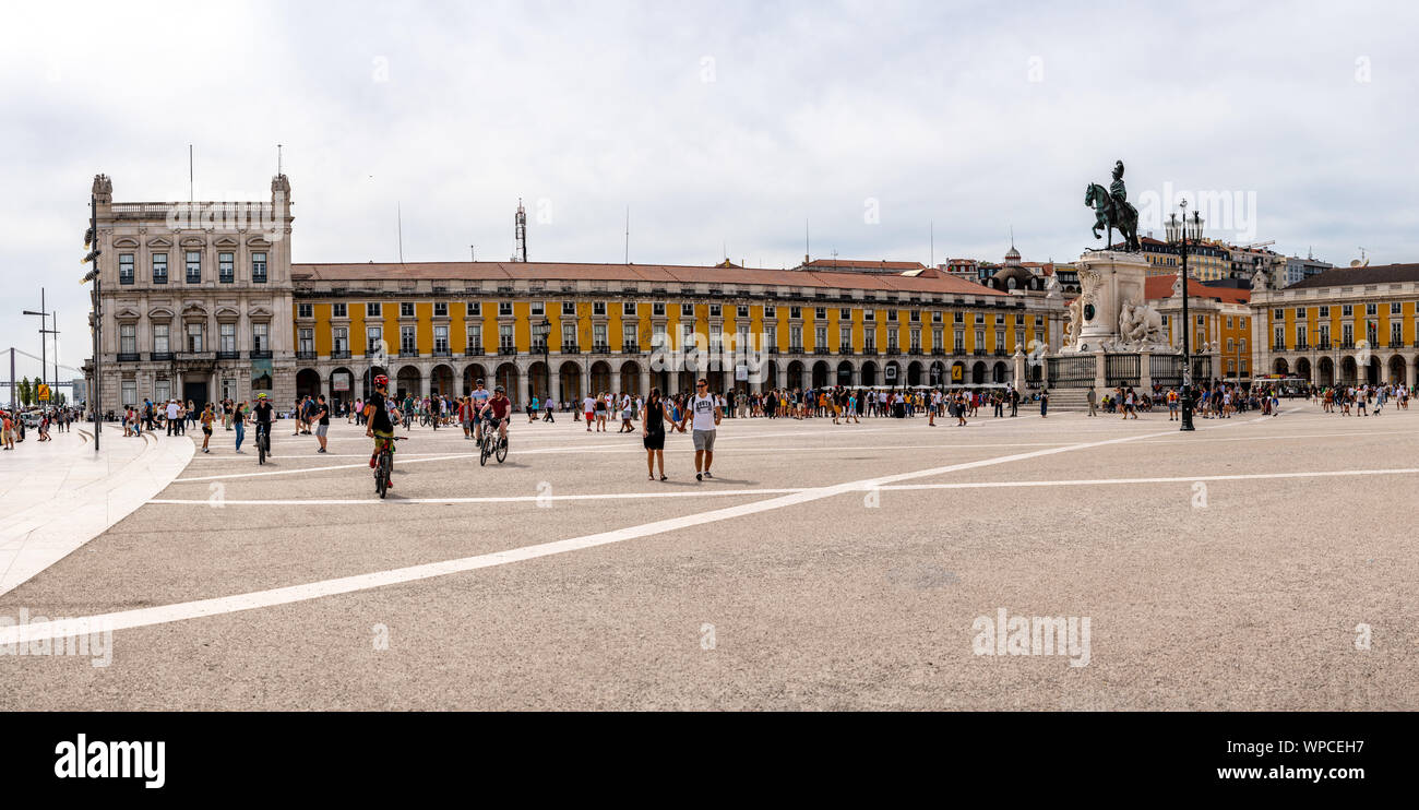 High resolution panorama of Commerce Square in Lisbon Stock Photo - Alamy