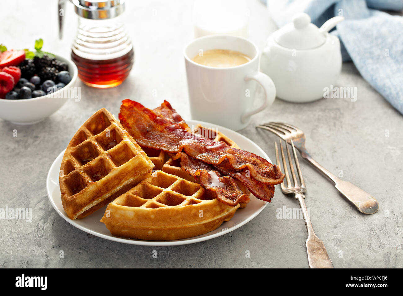 Breakfast plate with waffles and bacon Stock Photo - Alamy
