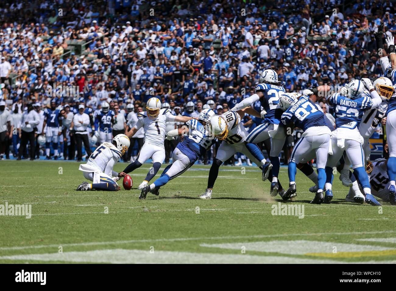 Attempts a kick hi-res stock photography and images - Alamy