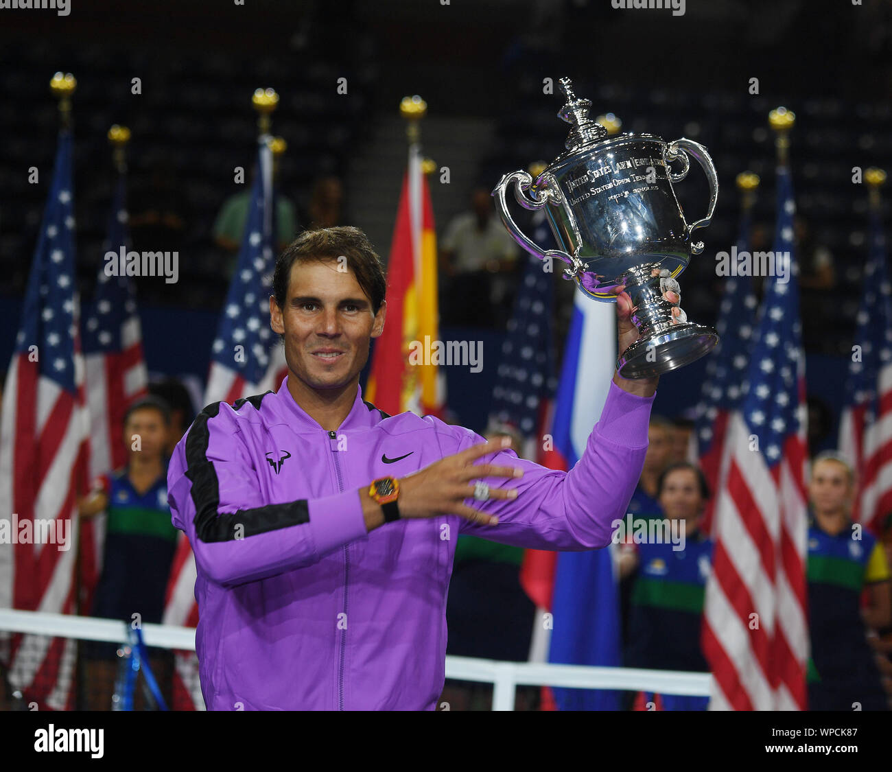 Us open tennis men's winner's trophy hi-res stock photography and ...