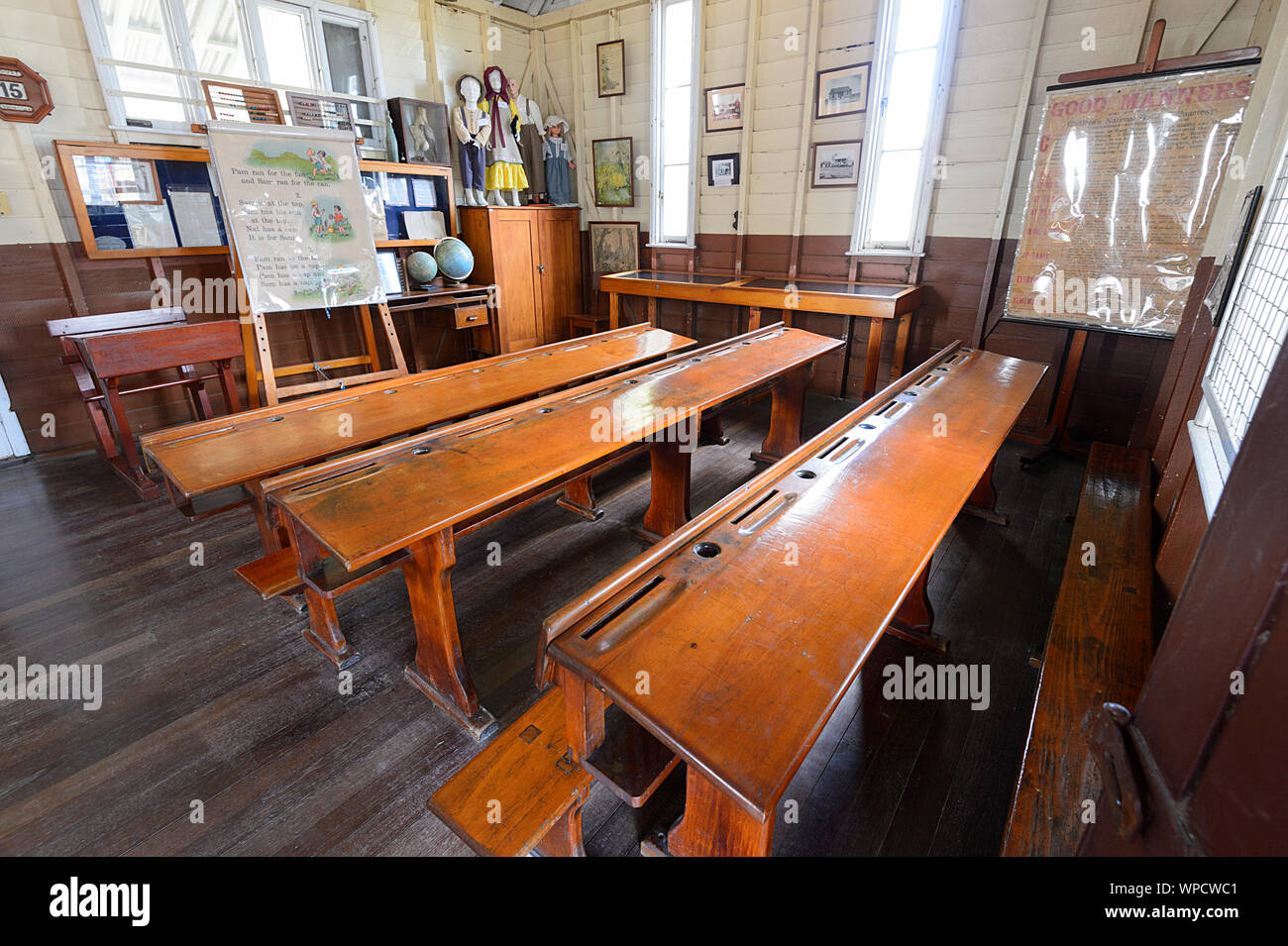Schoolroom hi-res stock photography and images - Alamy