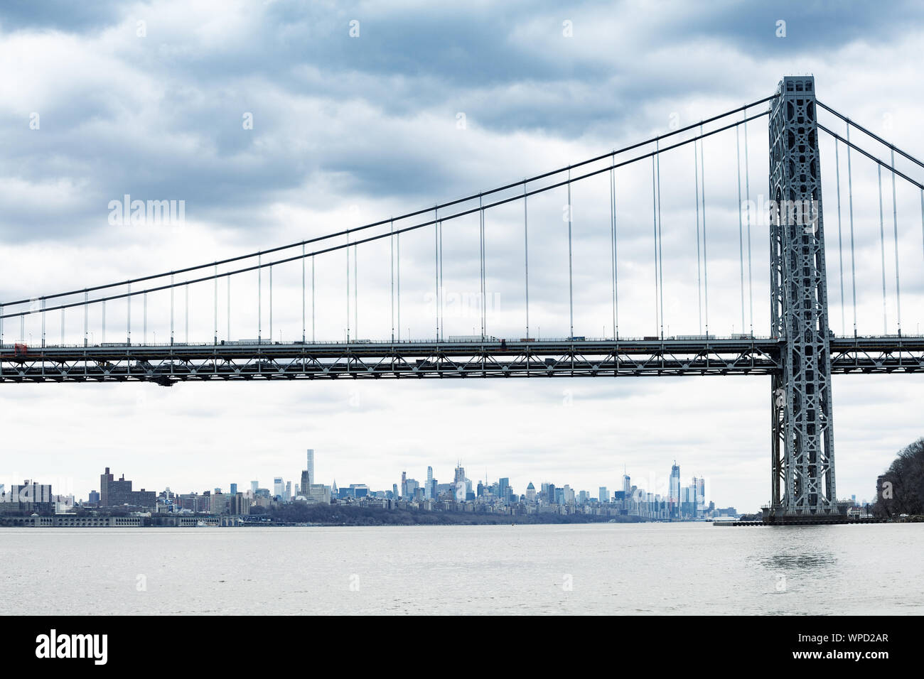 George Washington Bridge in New York and Manhattan Stock Photo - Alamy