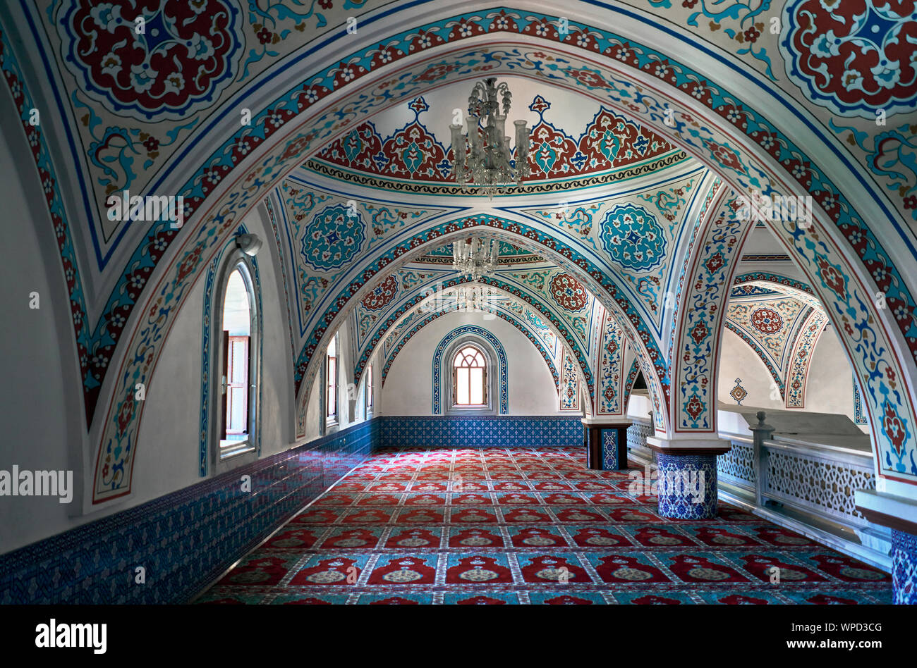 beautiful old Oriental mosque Stock Photo - Alamy