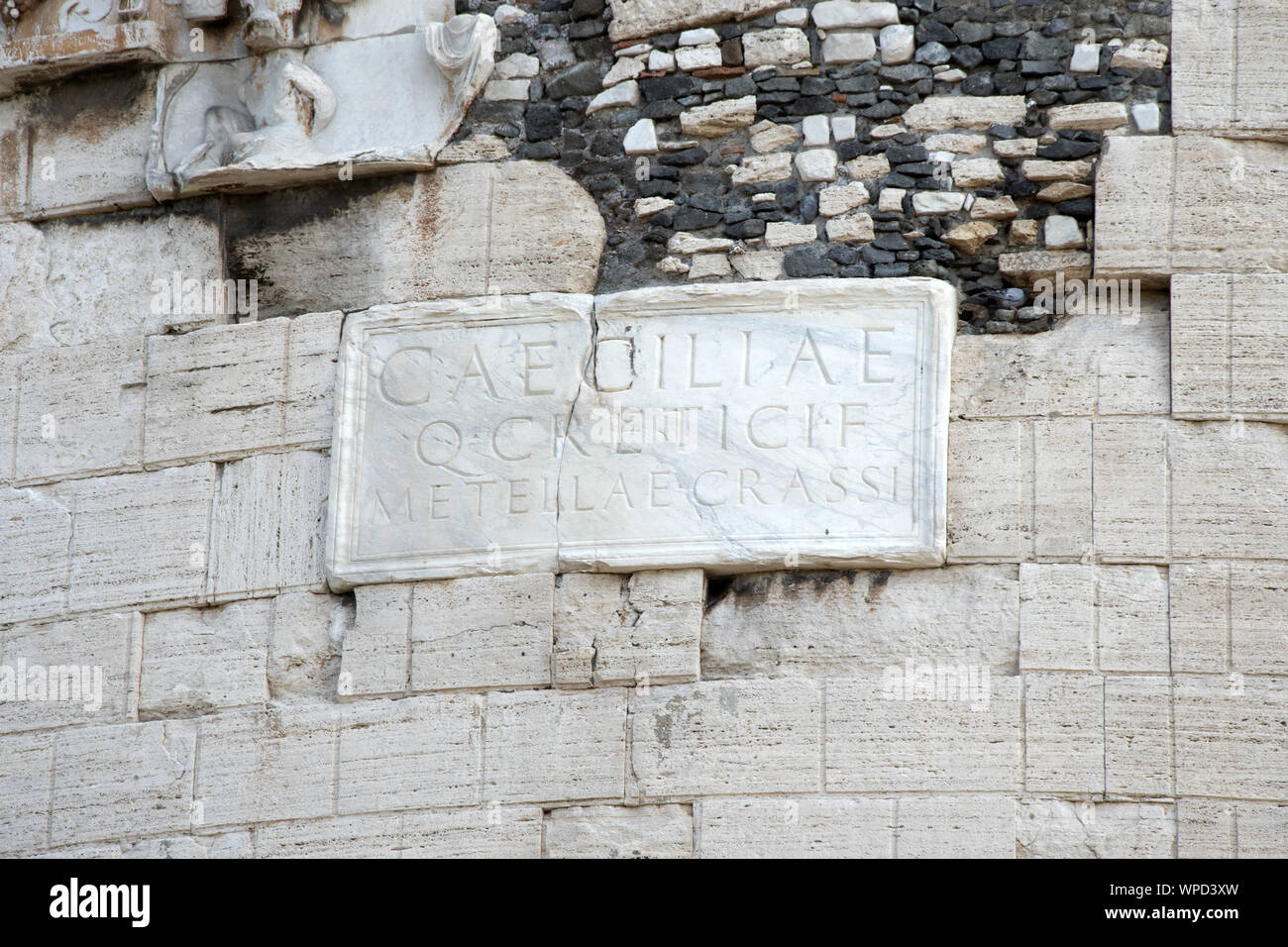 Image of the mausoleum of Cecilia Metella, Rome Stock Photo - Alamy