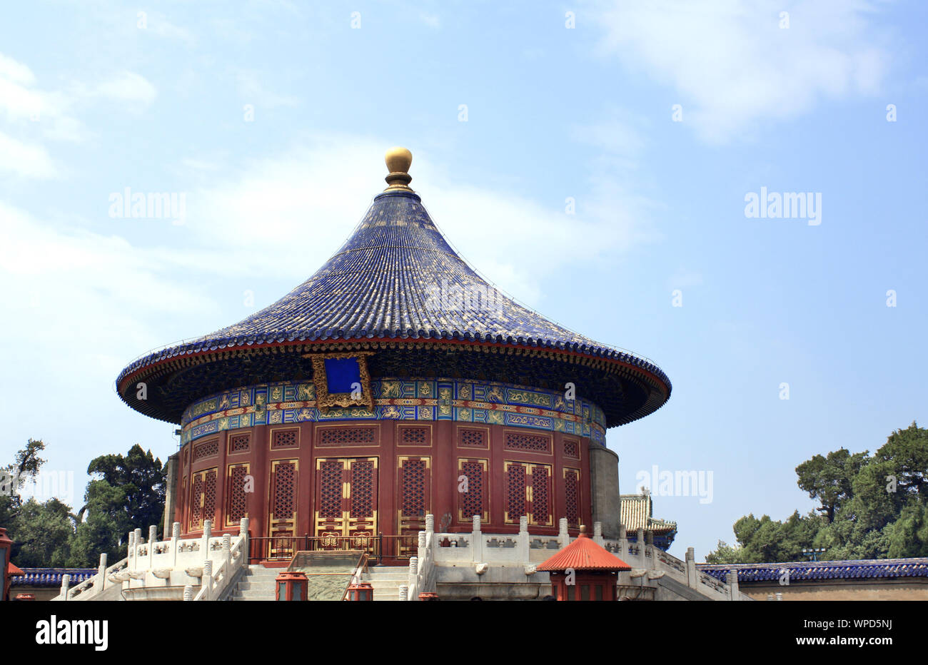 Ancient pavilion hi-res stock photography and images - Alamy