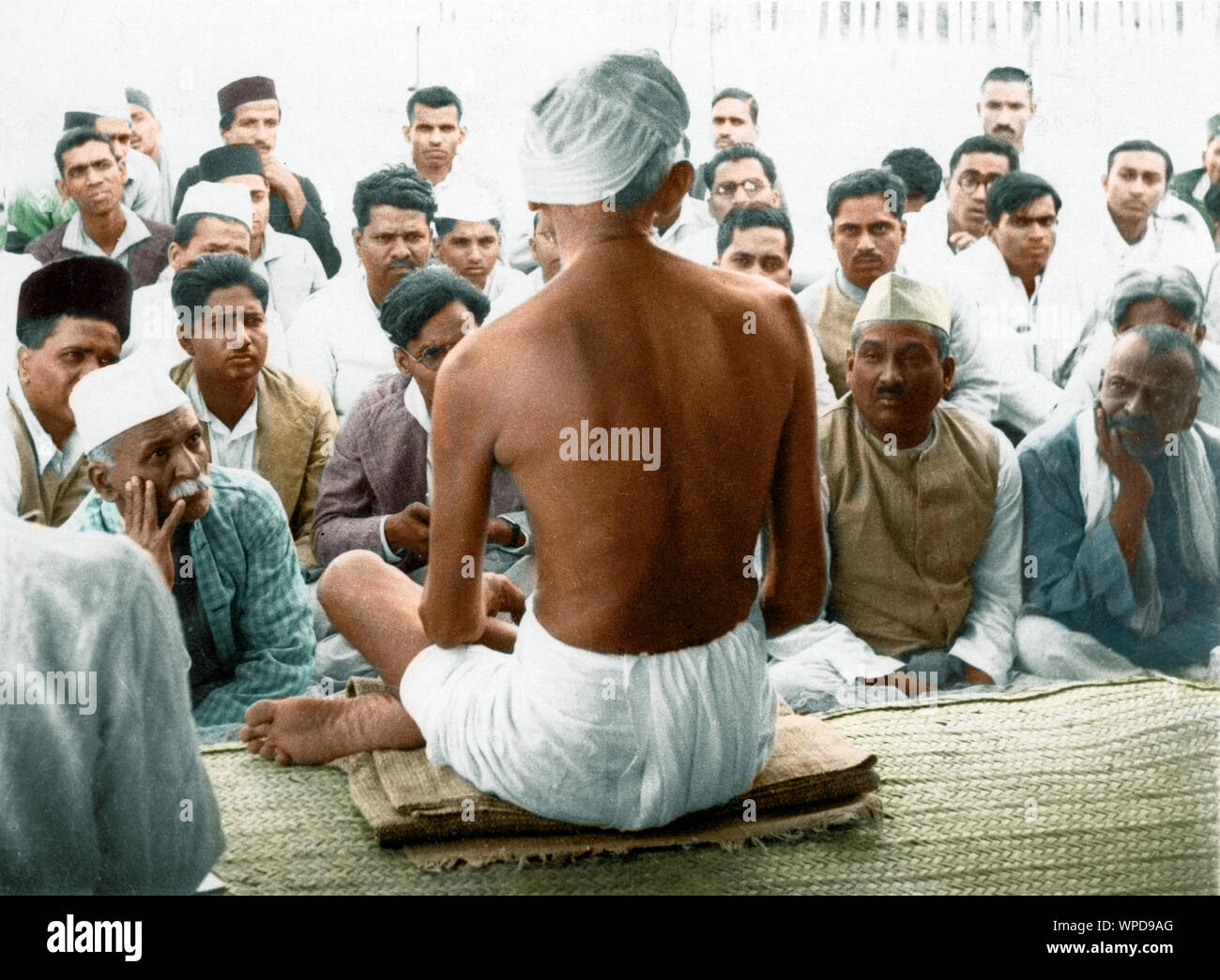 Mahatma Gandhi during interview of social workers, Wardha, Maharashtra ...