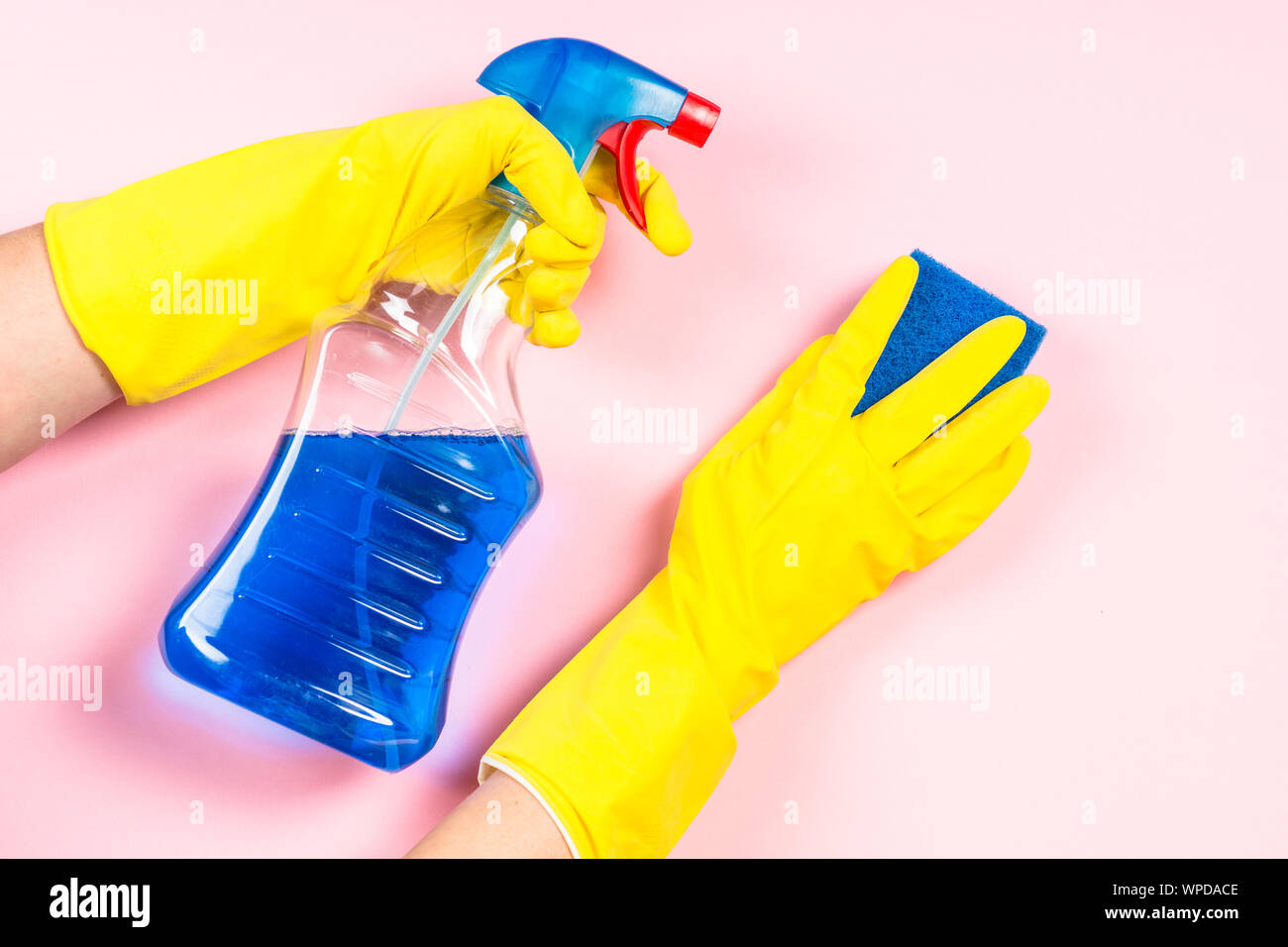 Woman hand pink rubber gloves hi-res stock photography and images - Alamy