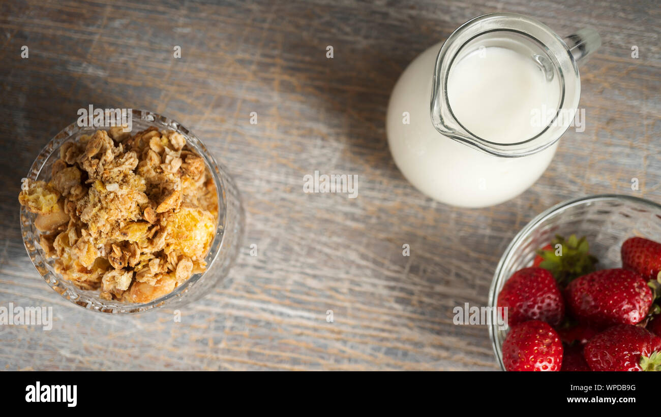 Jordan’s strawberry country crisp hi-res stock photography and images ...