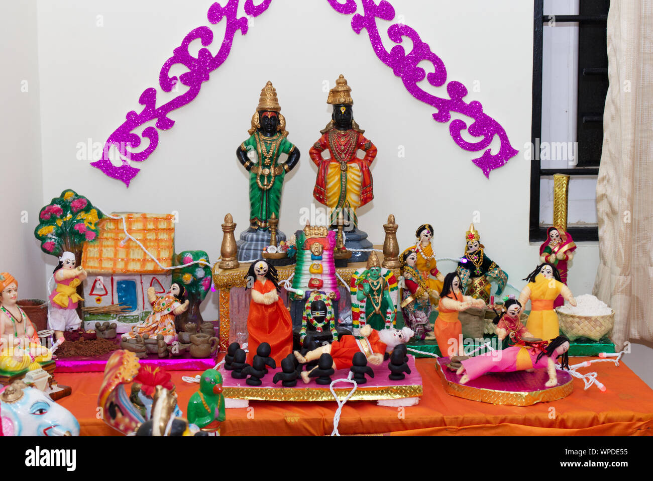 Dasara dolls hi-res stock photography and images - Alamy