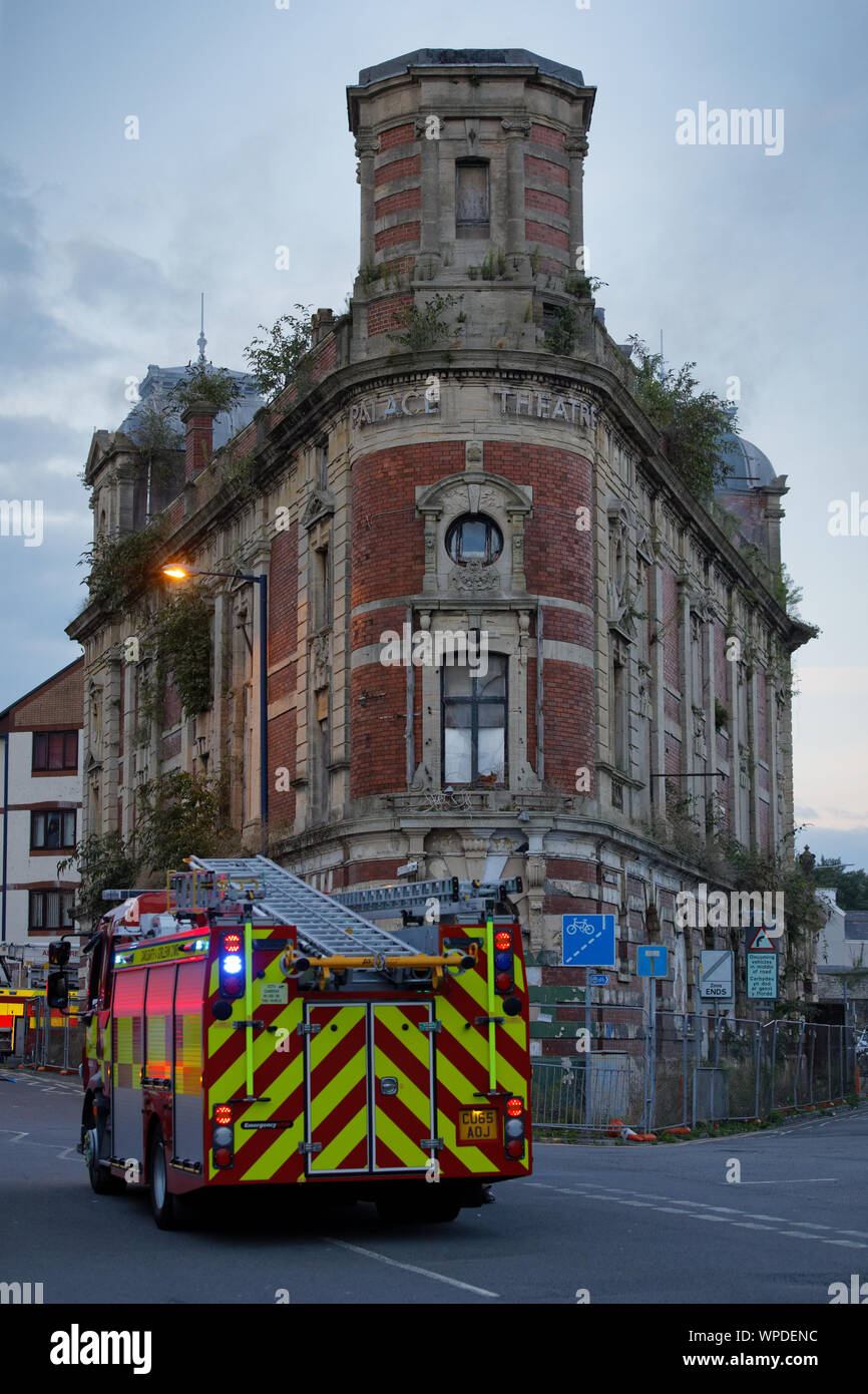 Abandoned Fire Engine High Resolution Stock Photography and Images - Alamy