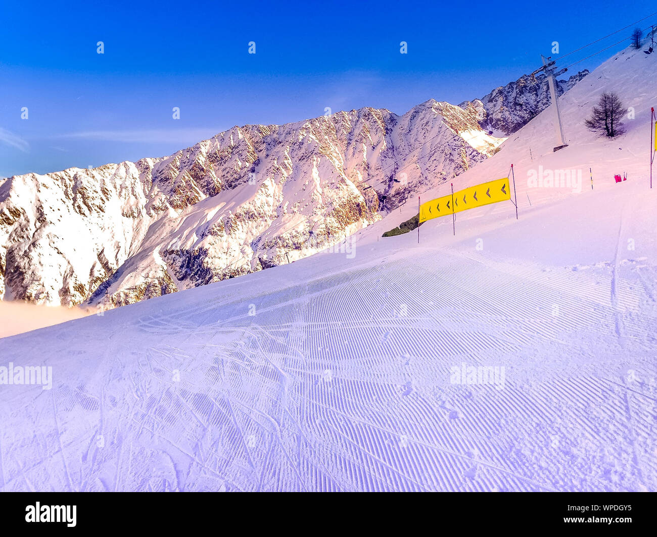 Le panoramic chamonix hi-res stock photography and images - Alamy
