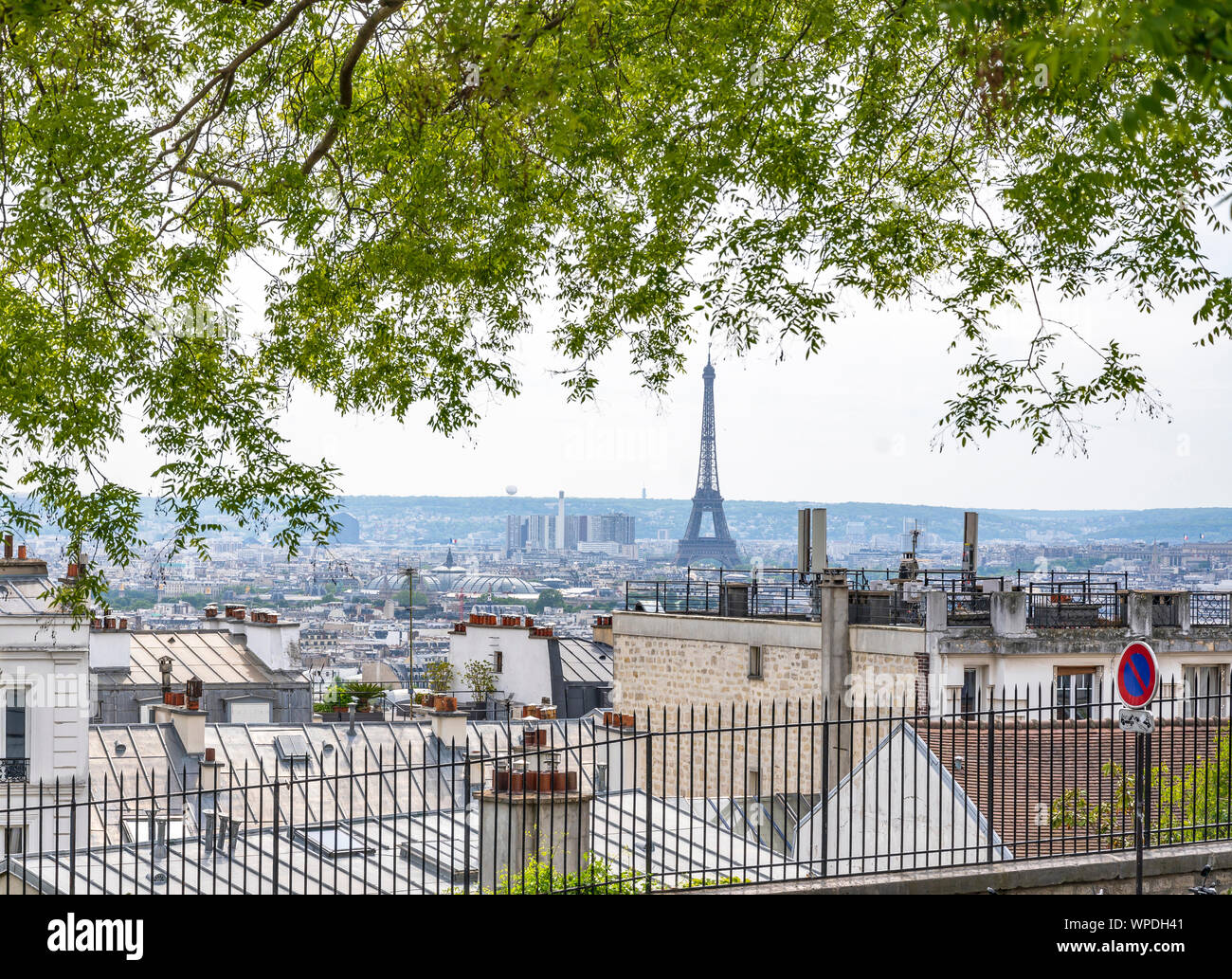 Paris cityscape overlooking the target and dream of tourists famous ...