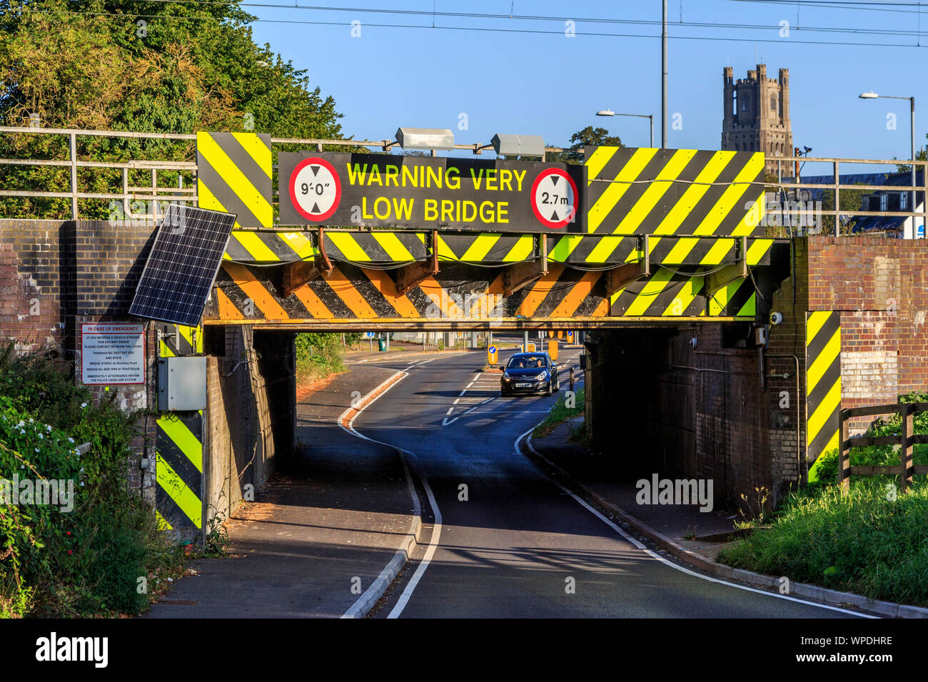 Low bridge signed hi-res stock photography and images - Alamy
