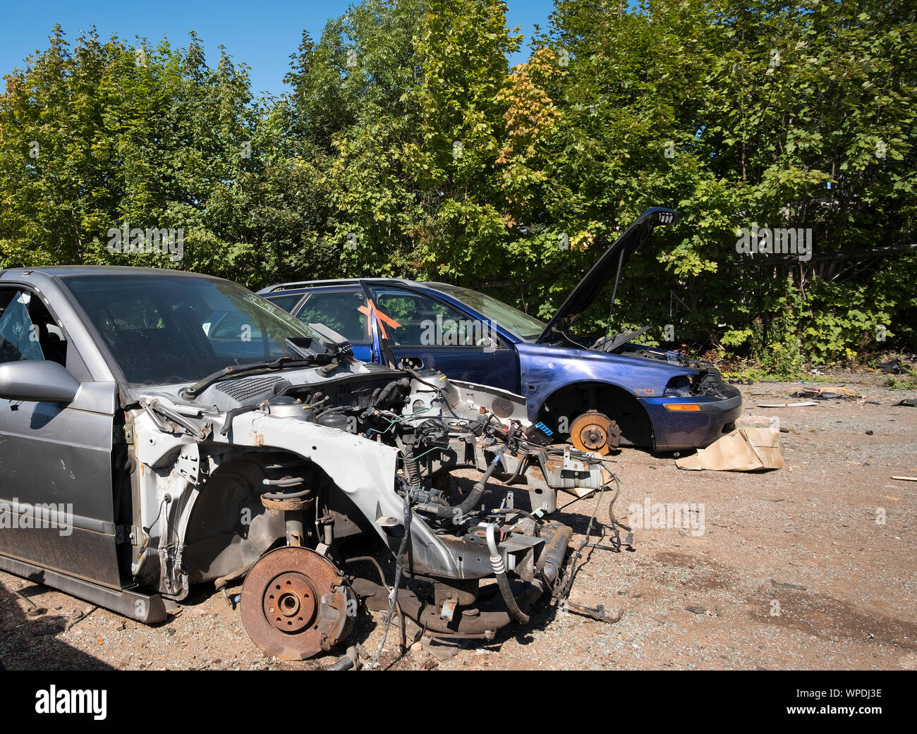 Smashed front end car hi-res stock photography and images - Alamy