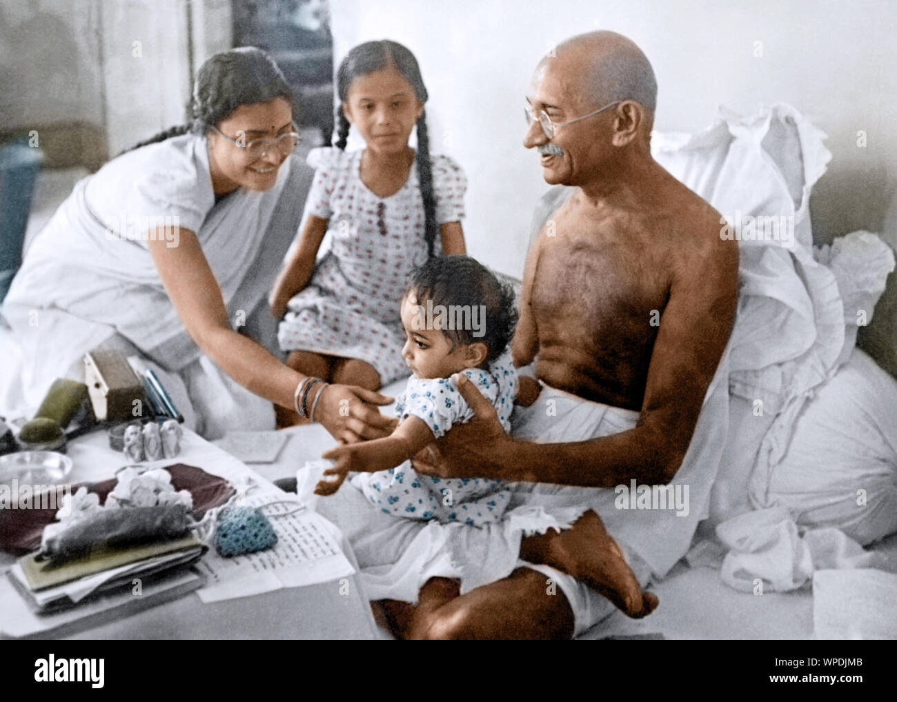 Mahatma Gandhi playing with Aruna Desai, India, Asia, June 1945 Stock ...