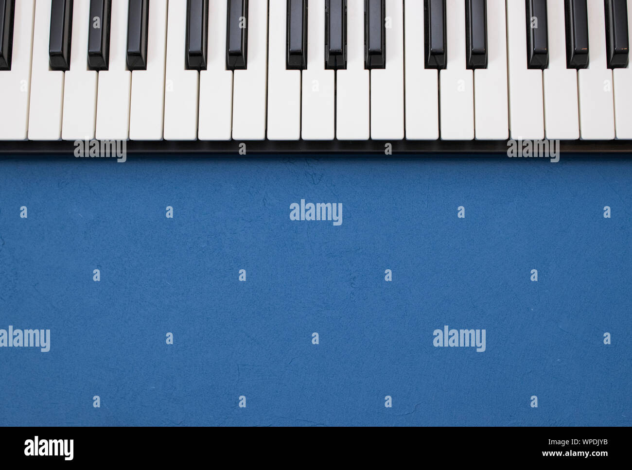 Keyboard instrument hi-res stock photography and images - Alamy