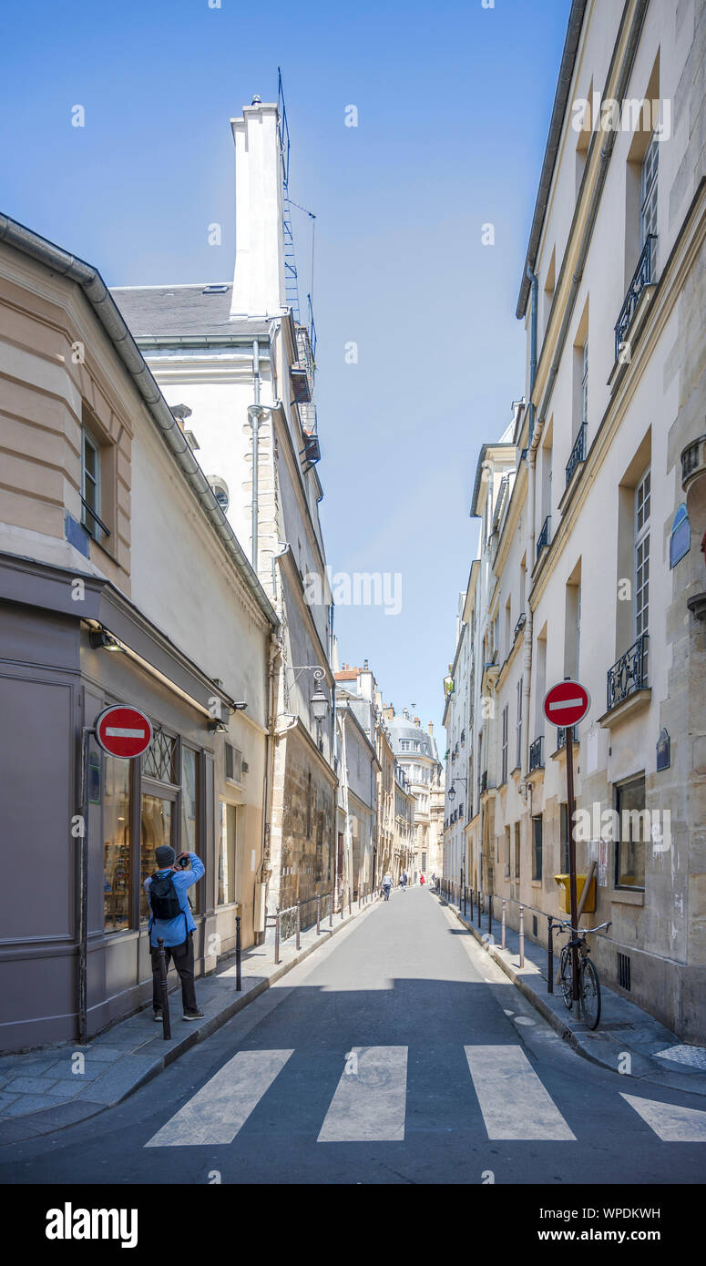 Parisian streets attract of tourists with their unique charm of ...