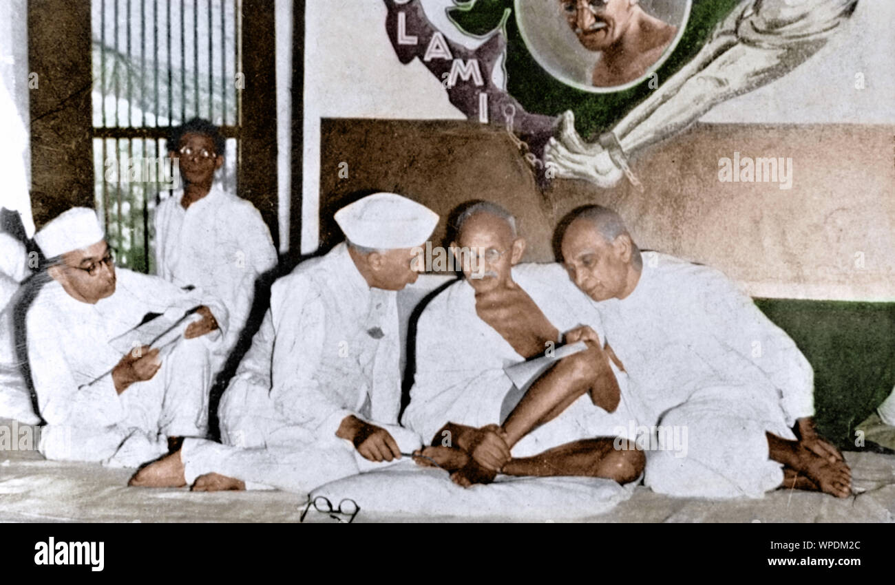 Jawaharlal Nehru, Mahatma Gandhi and Sardar Vallabhbhai Patel in ...
