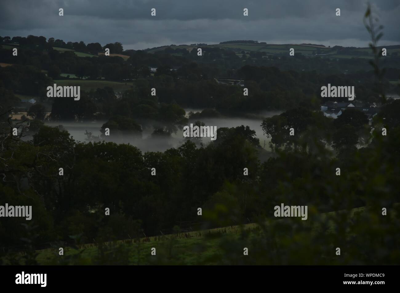 Welsh countyside hi-res stock photography and images - Alamy