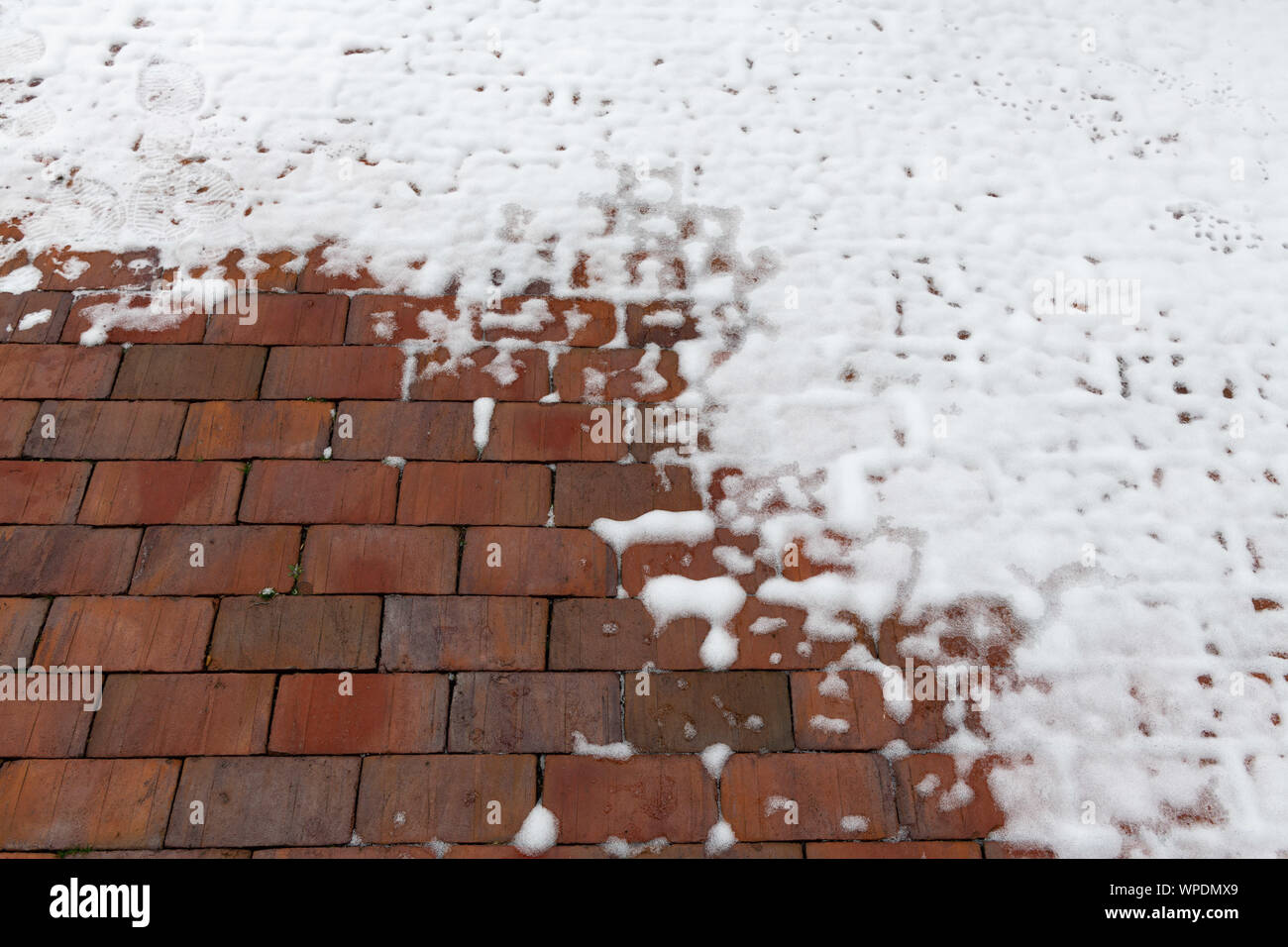 Terra cotta bricks hi-res stock photography and images - Alamy