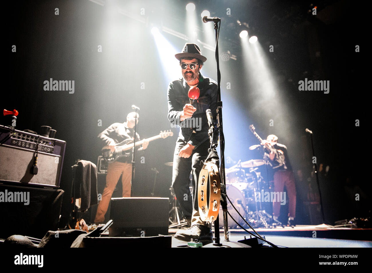 Mark everett hi-res stock photography and images - Alamy