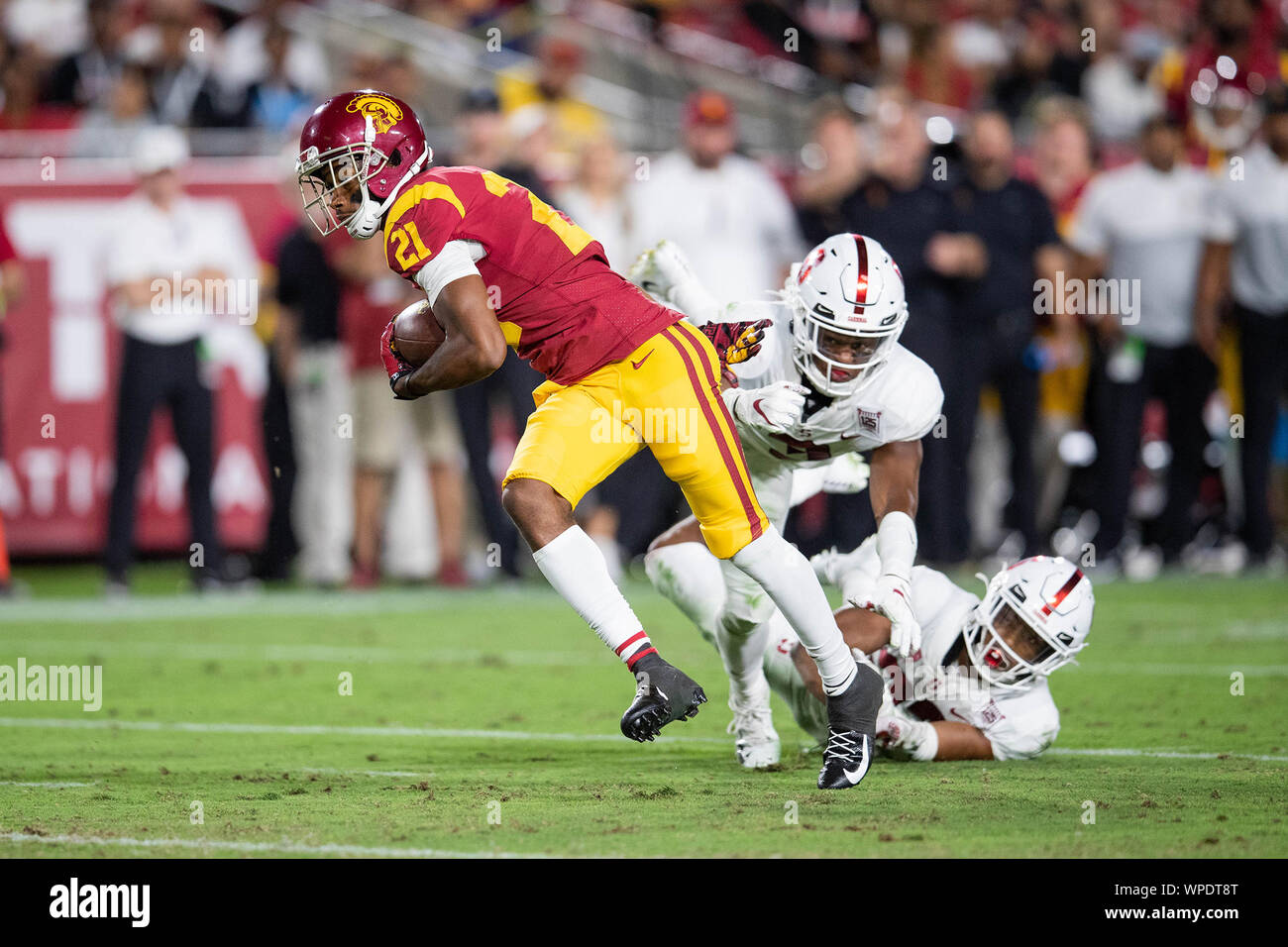 Los Angeles, CA. 7th Sep, 2019. USC wide receiver (21) Tyler Vaughns ...