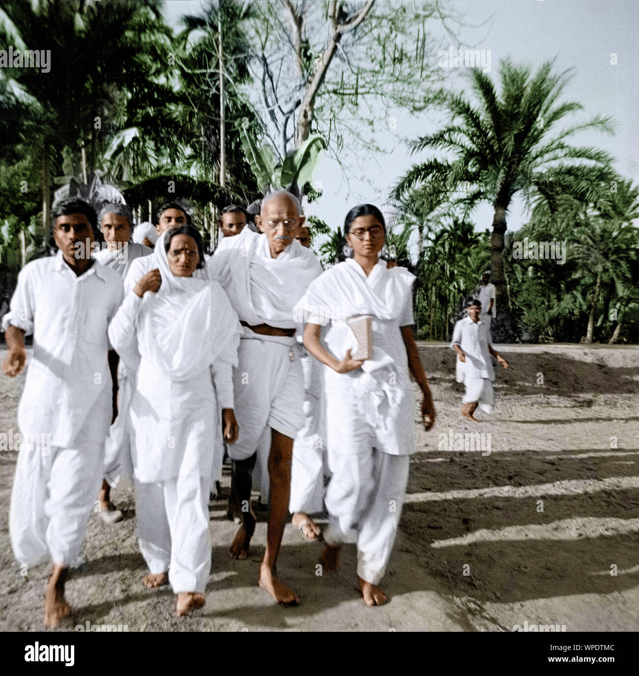 Hindu muslim riots hi-res stock photography and images - Alamy