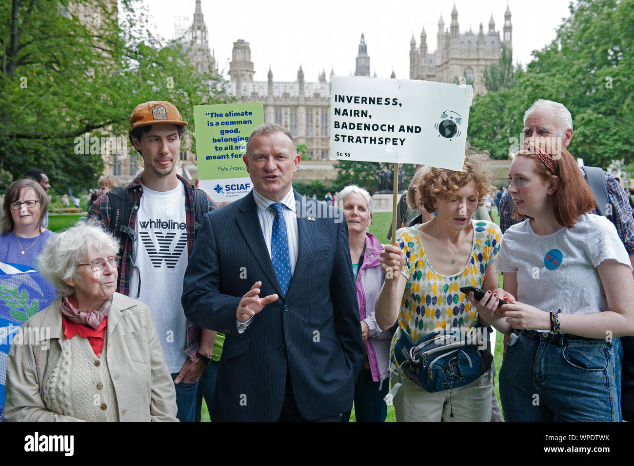 Drew hendry mp hi-res stock photography and images - Alamy