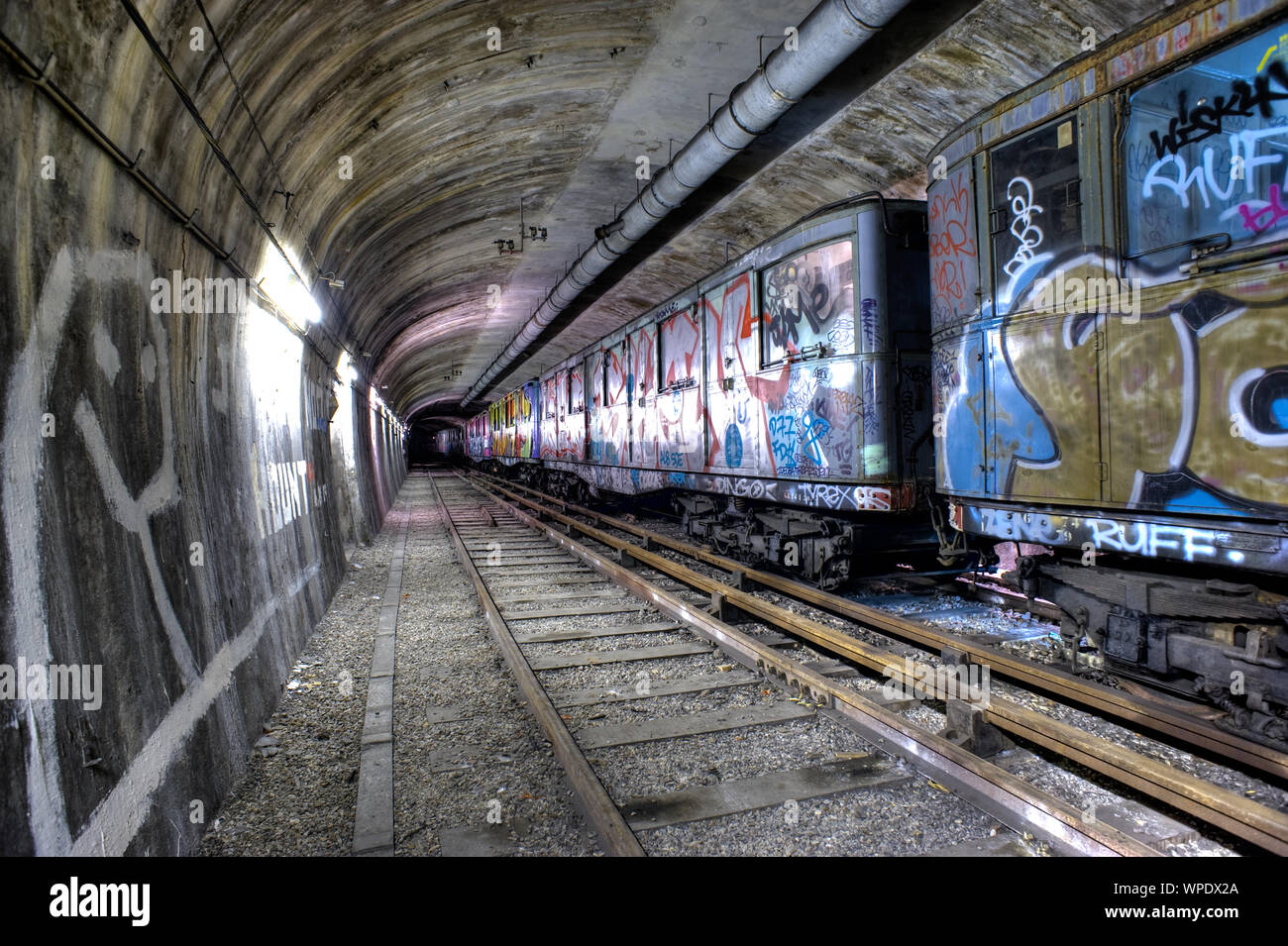 Paris, Metro, alte Züge - Paris, Metro, Old Trains Stock Photo - Alamy