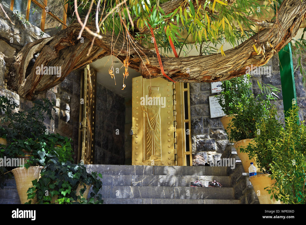 Iranian Sun God High Resolution Stock Photography and Images - Alamy