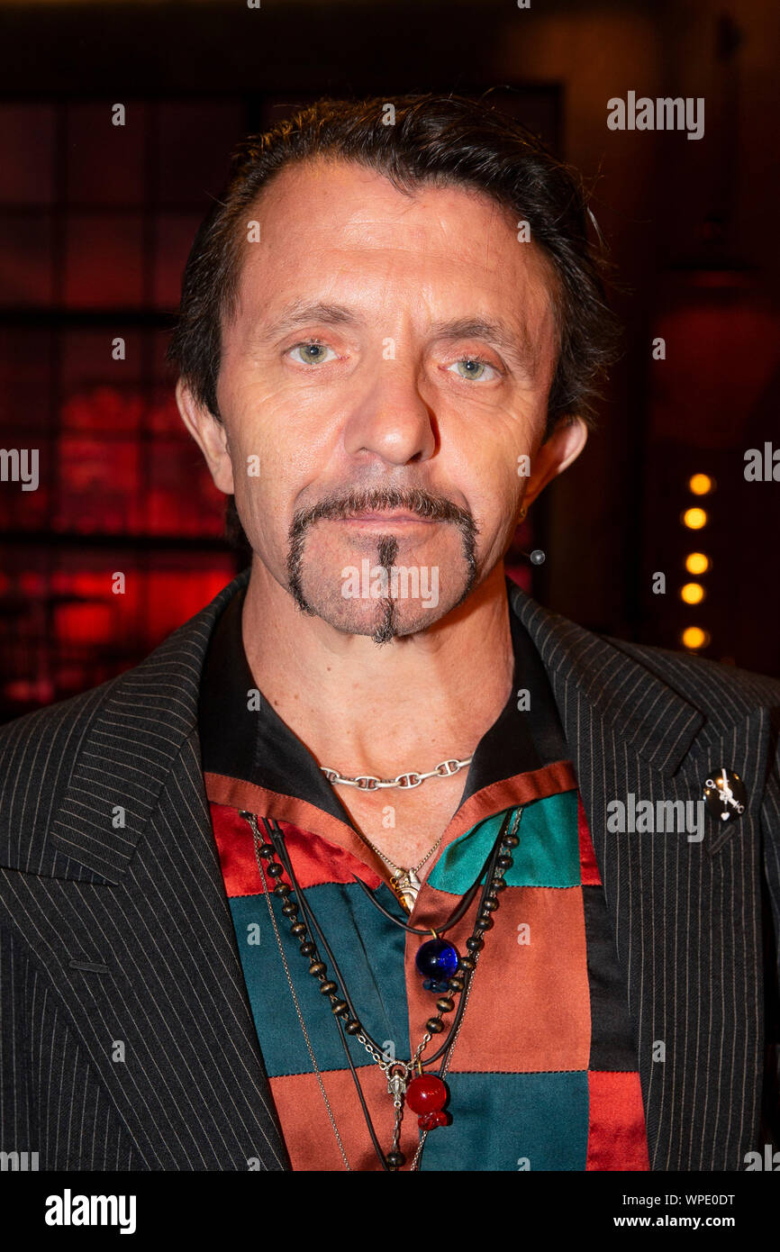 Cologne, Deutschland. 06th Sep, 2019. David BENNENT (mi.), Actor ...