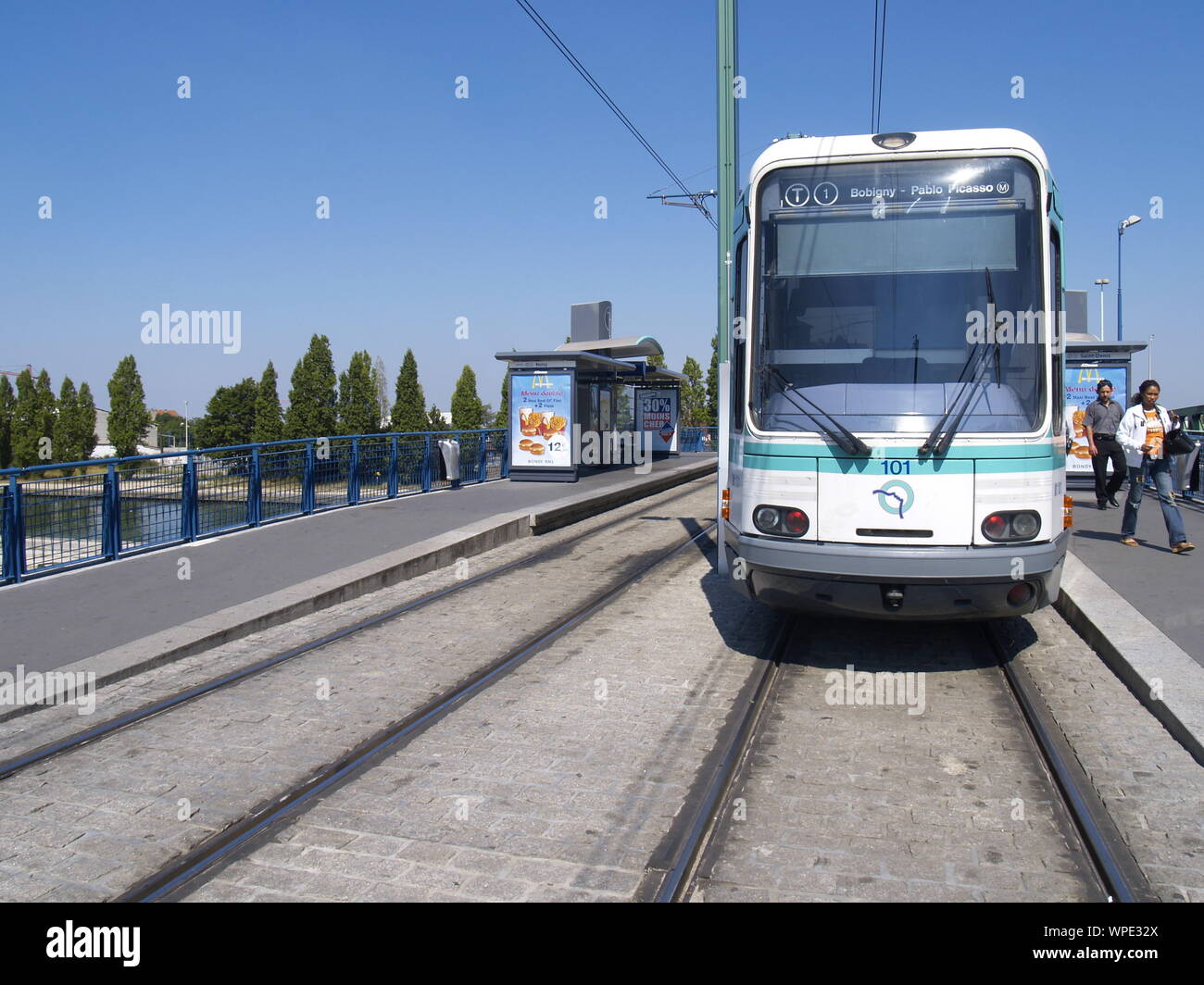 Paris, Tramway T1 Stock Photo - Alamy