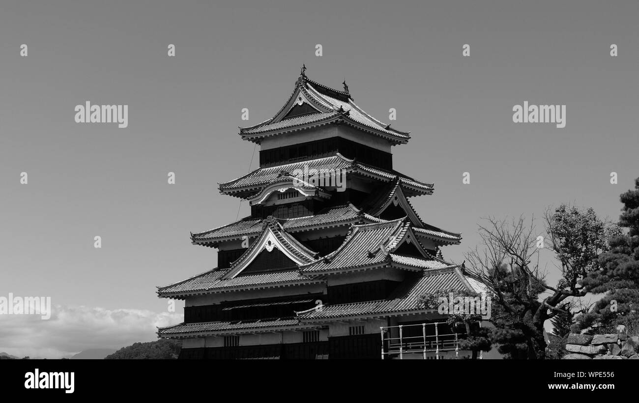 Feudal japanese castle Black and White Stock Photos & Images - Alamy
