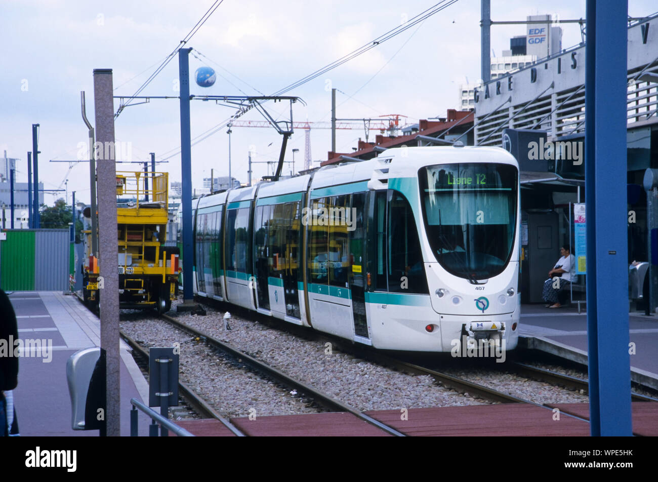 Paris, Tramway T2 Stock Photo - Alamy