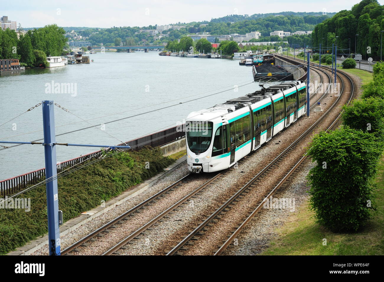 Paris, Tramway T2 Stock Photo - Alamy