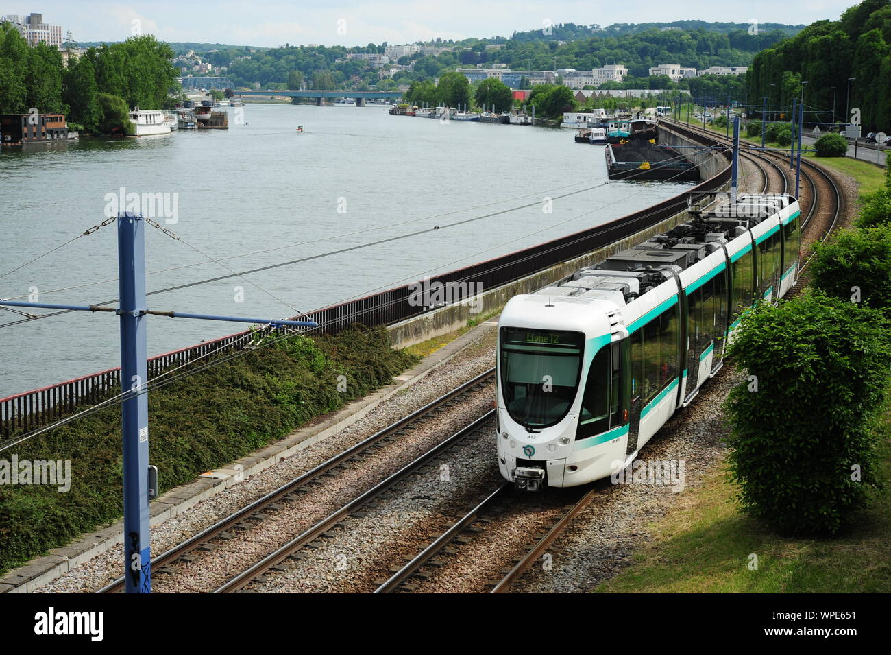 Paris, Tramway T2 Stock Photo - Alamy