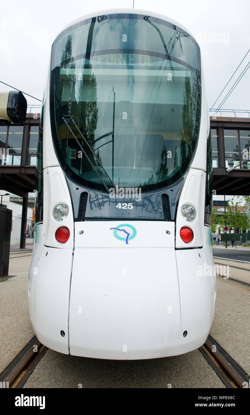Paris, Tramway T2 Stock Photo - Alamy
